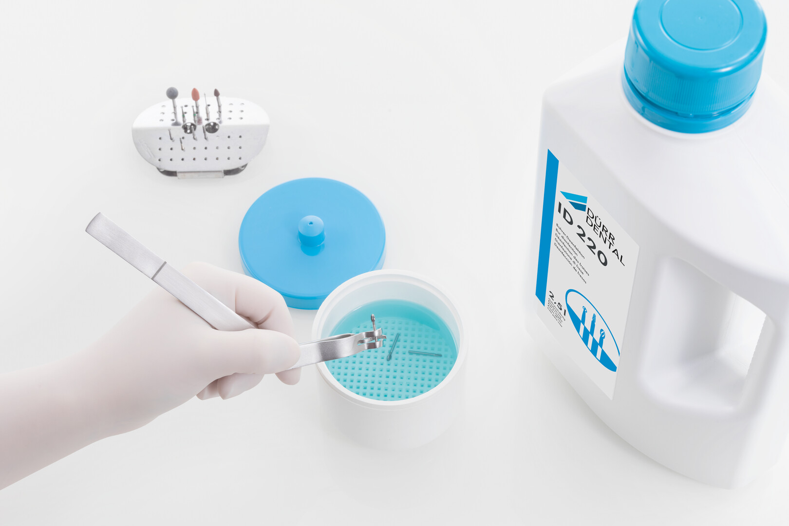 Instrument reprocessing with our System Hygiene