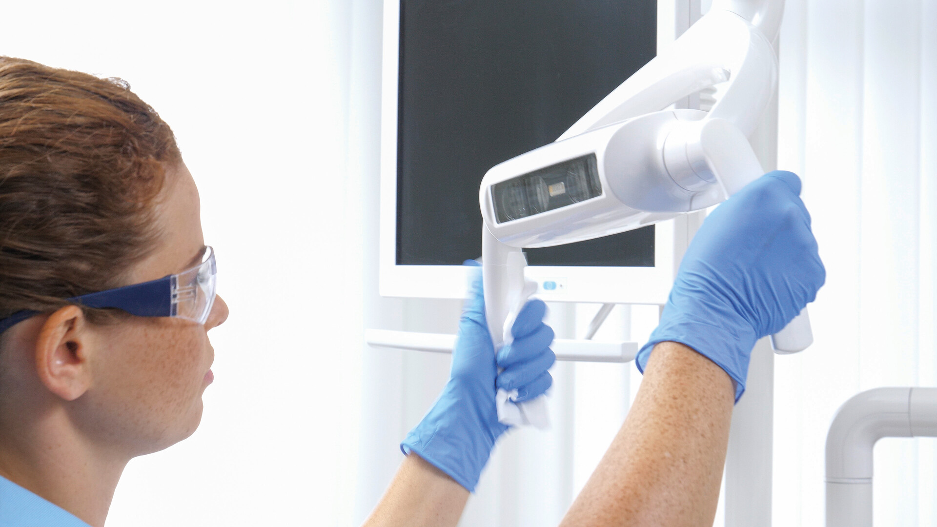 FD 366: gentle disinfection for sensitive surfaces