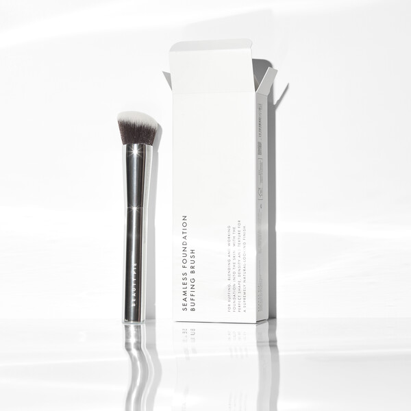 Seamless Foundation Buffing Brush | Makeup | BEAUTY PIE