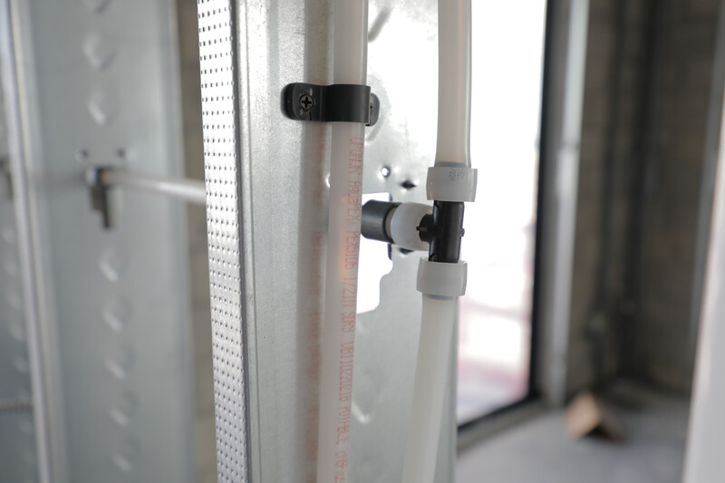 PEX risers and mains | Uponor