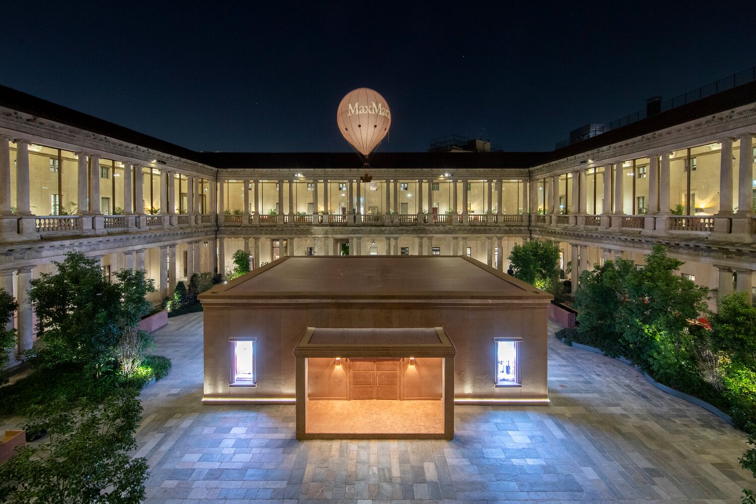 Max Mara Fluffy Residence Milan - December 2023 - villa eugénie